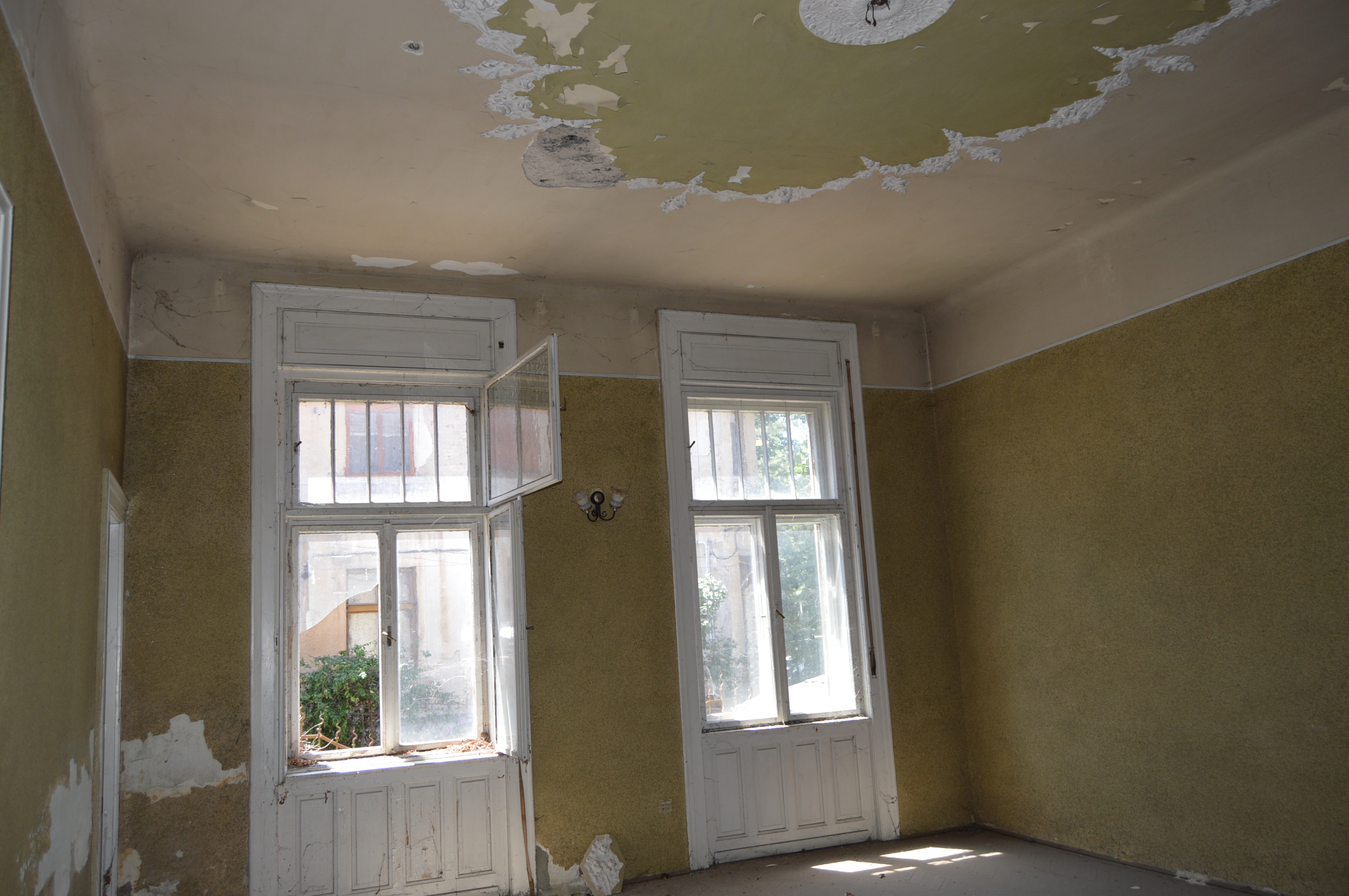 Cladire istorica in centrul orasului | CasaRegal.ro